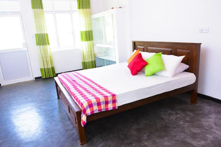 Sanithu Villa - 2 Bedroom Apartment - Hikkaduwa