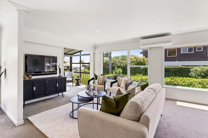 Mission Bay Bliss Nestled In Eastern Bays Auckland - Auckland