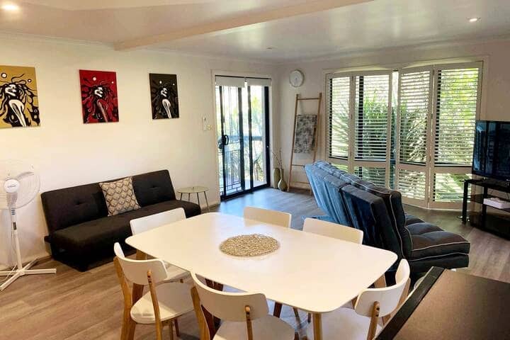 Spacious Studio, 5 Mins Drive From Beach - Port Macquarie