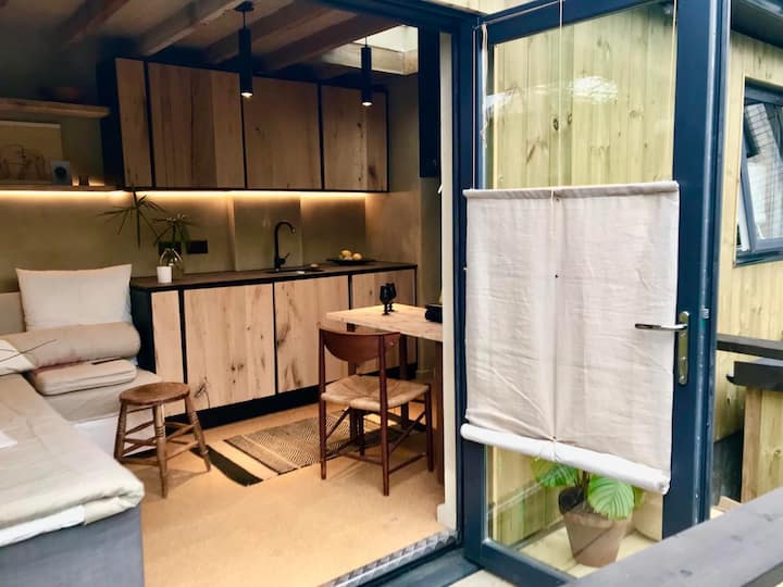 Quiet Cabin With Green View - Falmouth