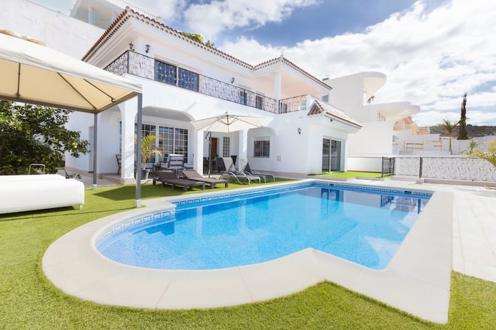 Villa En Roque Del Conde - Adeje