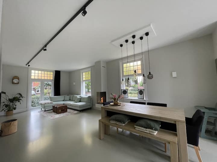 Vrijstaande Villa Met Tuin Nabij Natuur En Stad - Bussum