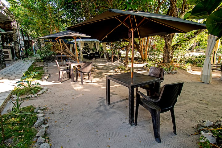 Magical Island Getaway- Isla Tijereto (Queen Room) - Rosario Islands