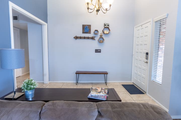 Az Backyard Oasis! - Pet Friendly/spacious Yard! - Mesa, AZ