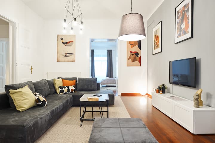 Downtown Grand 2bdr Apartment - Zagreb