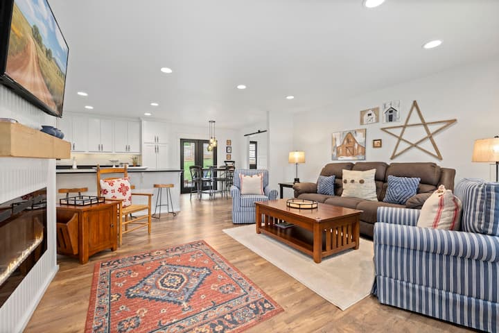 Hillside Haven - 6 Min To U Of A - Parks + Trails - Fayetteville, AR