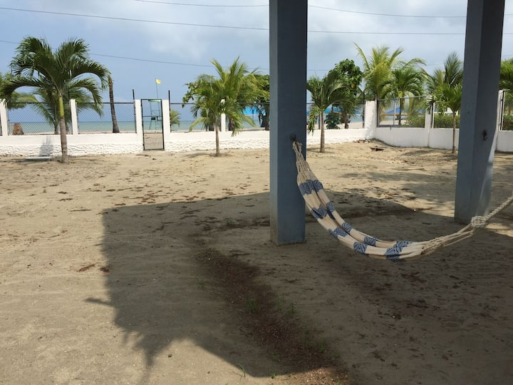 Casa Entera En Atacames - Atacames Cantón