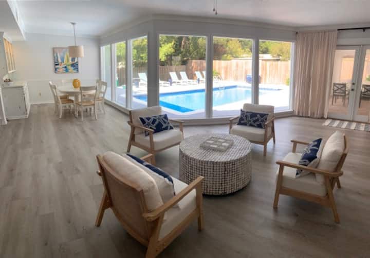 Fairhope Home W/ Pool Close To Downtown & The Bay - Fairhope, AL