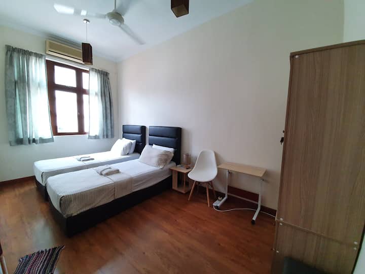 Cozy Twin Between Hills And Sea. 100 Mbps Internet - Malaysia