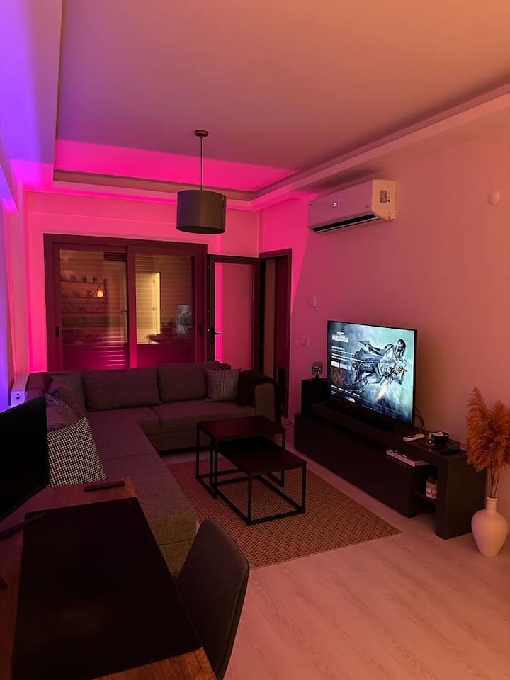 Konforlu, Aile Evi - Izmir