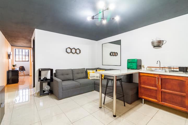 Johnny’s Executive Estudio Centro Médico - Guadalajara