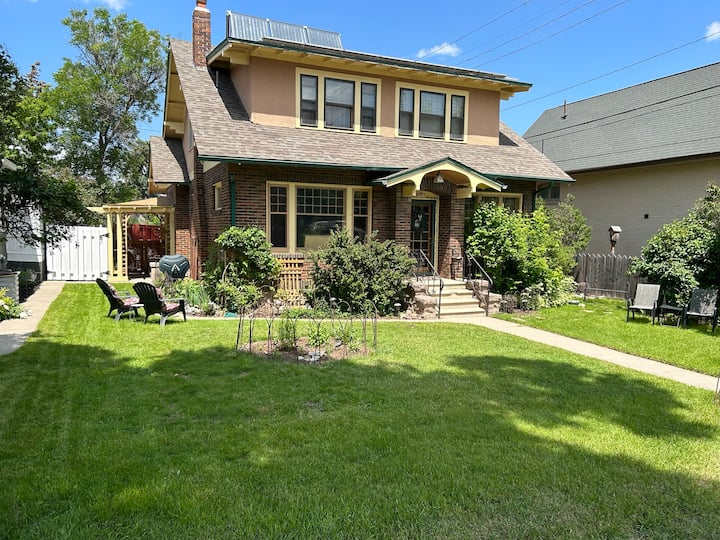 Mansion District In Helena, Second Floor Apartment - Helena, MT