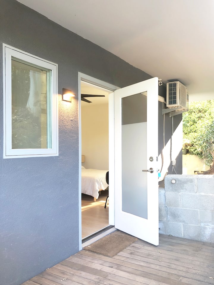 Cozy Private Modern Guest Studio In Highland Park - Pasadena, CA