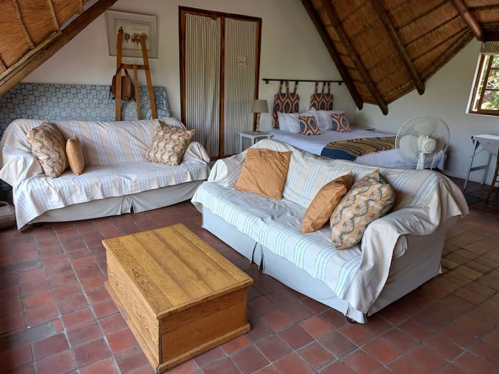 The Handbuilthouse: The Studio - Sandton