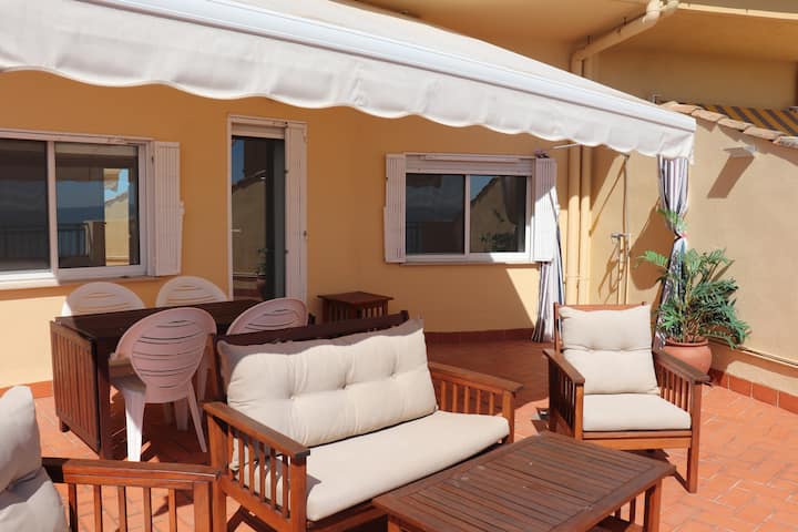 Beachfront Penthouse Apartment In Port Saplaya - Moncada