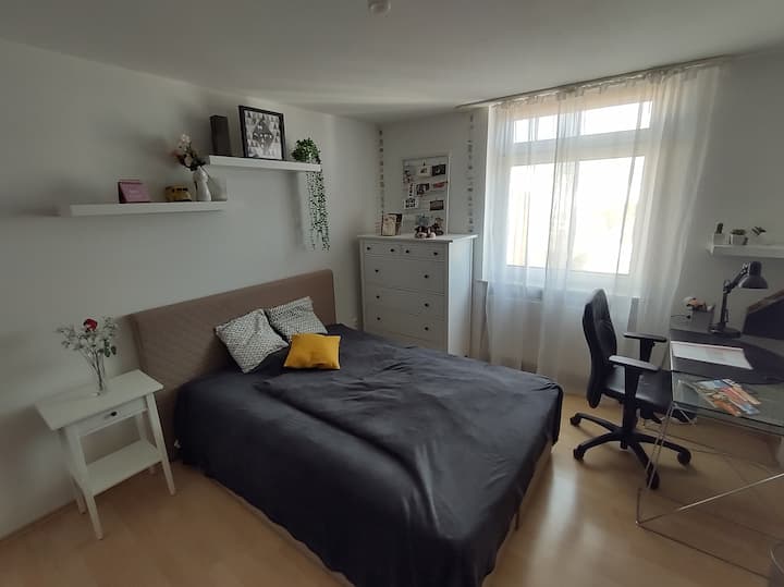 Schönes Zimmer In Neuaubing - Munich