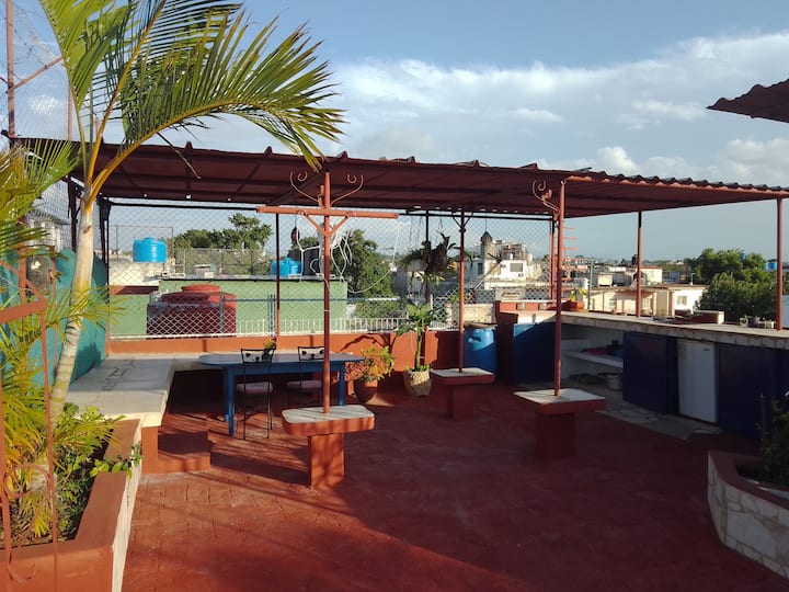 Casa 70y15 Playa, With Roof Terrace For Long Stays - Havana