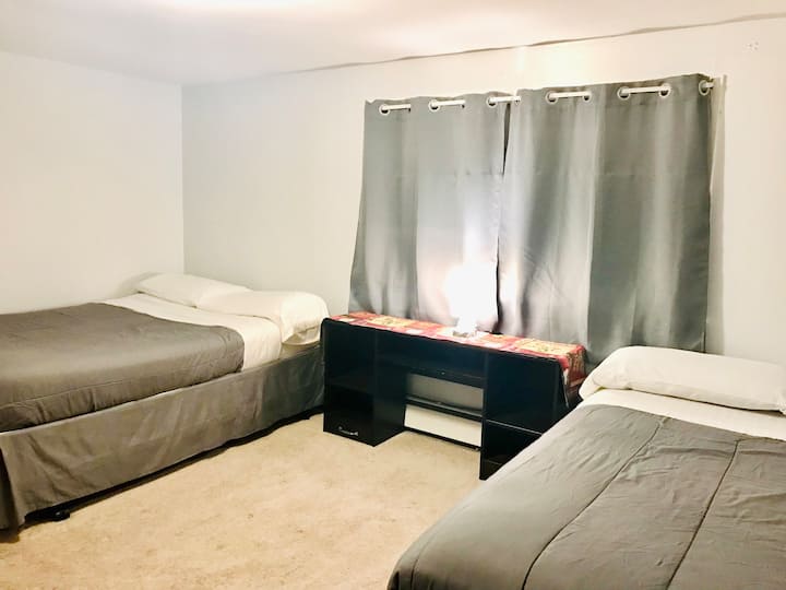 2br-apt 2nd Fl Near Nyctrain/jfk Med/mall/rutgers - Edison, NJ