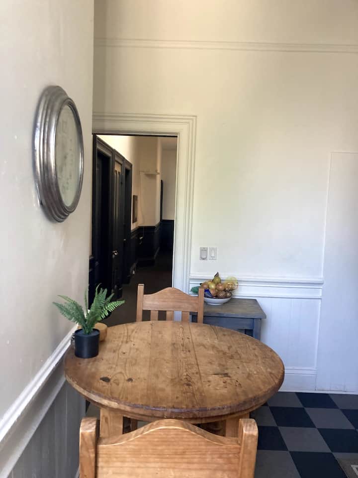 1br Suite With Private Living Room And Bath - San Francisco, CA