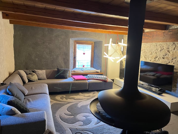 Suggestivo Chalet Del ‘700 - Cogne