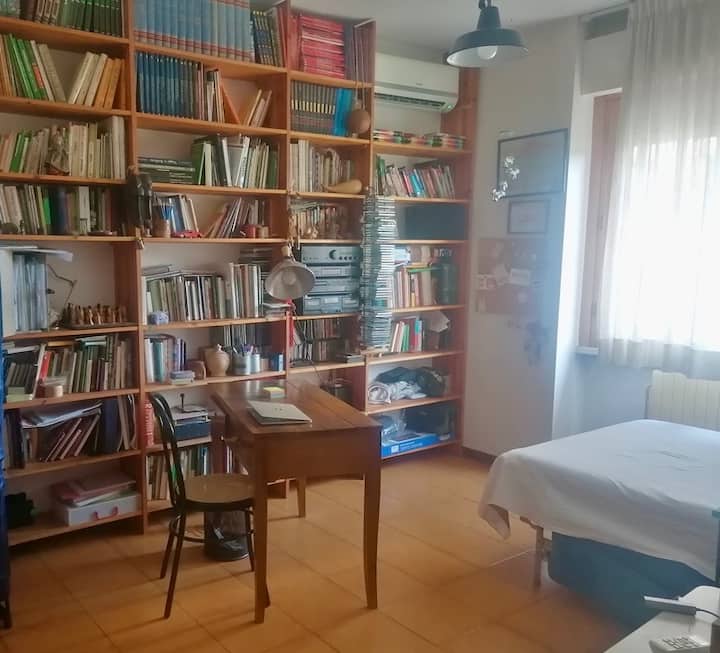 Stanza Con Libri - Perugia