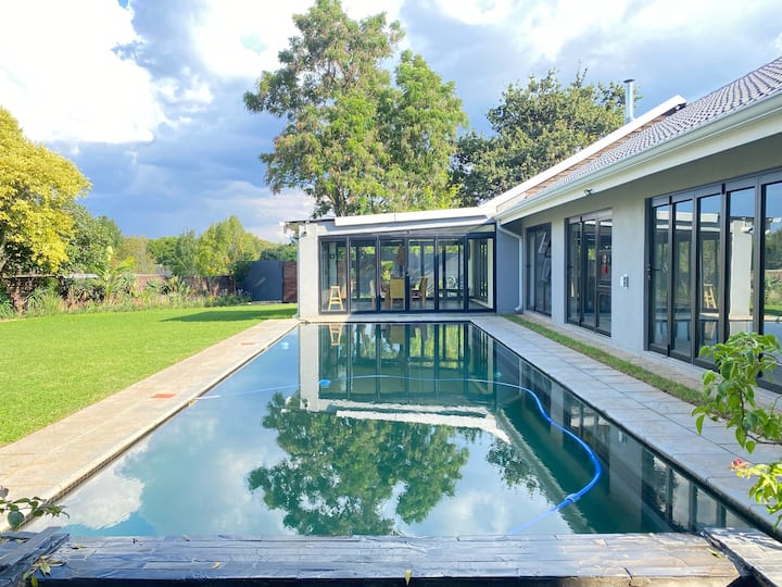 Luxe Villa & Bespoke Events |@Theurbanjunglegp - Johannesburg