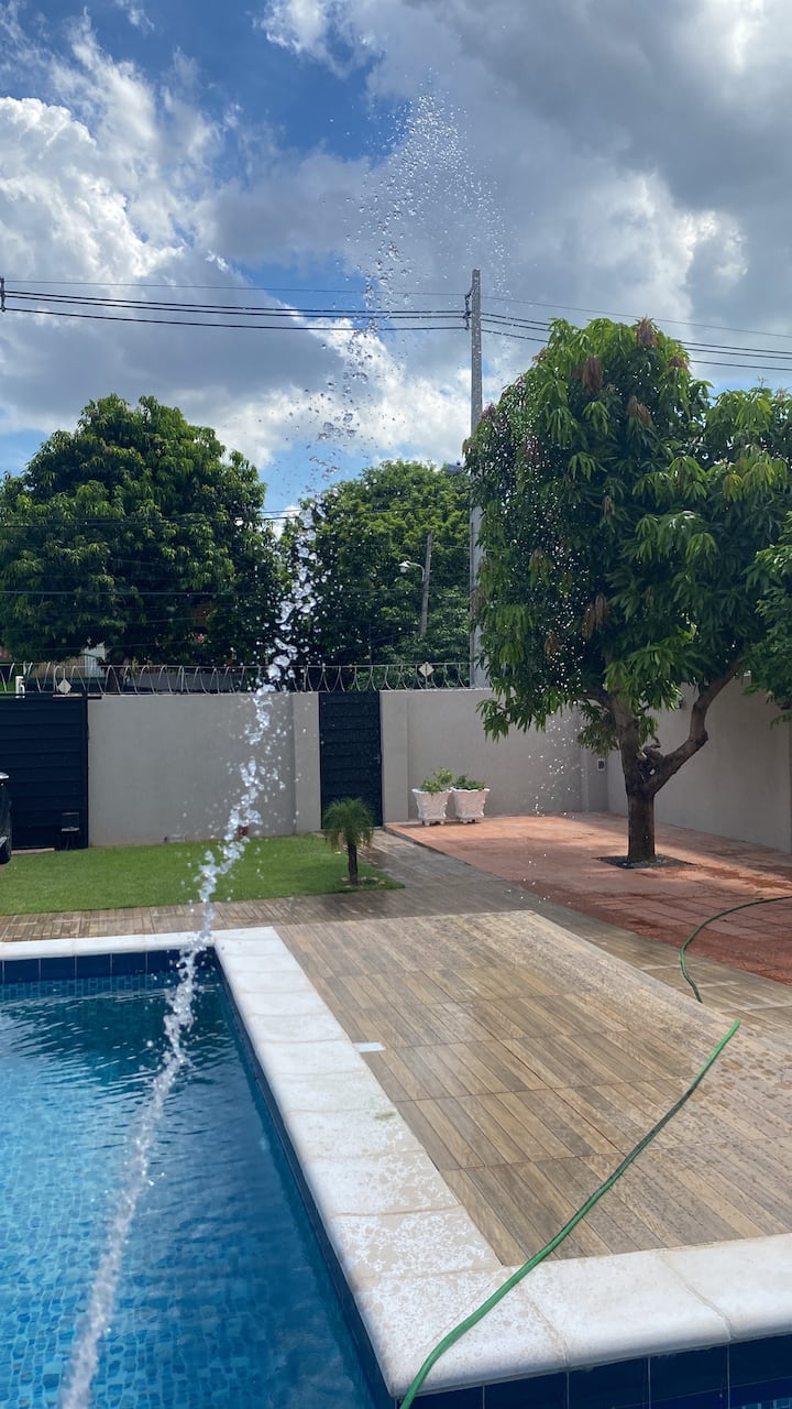 Dos Habitaciones, Baño, Piscina - Asunción
