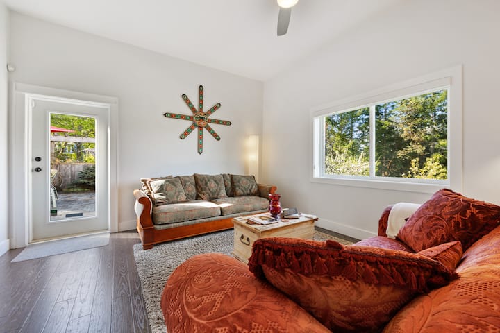 Epic Ocean Views & Coast Escape/vancouver Island - Hornby Island