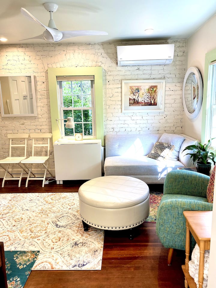 30 Day Minimum-adorable Furnished Studio Apartment - State of New York