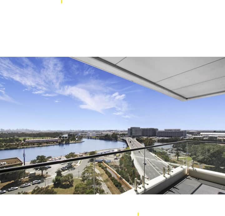 Walk To Airport, Free Parking, Unbeatable Views - Lewisham