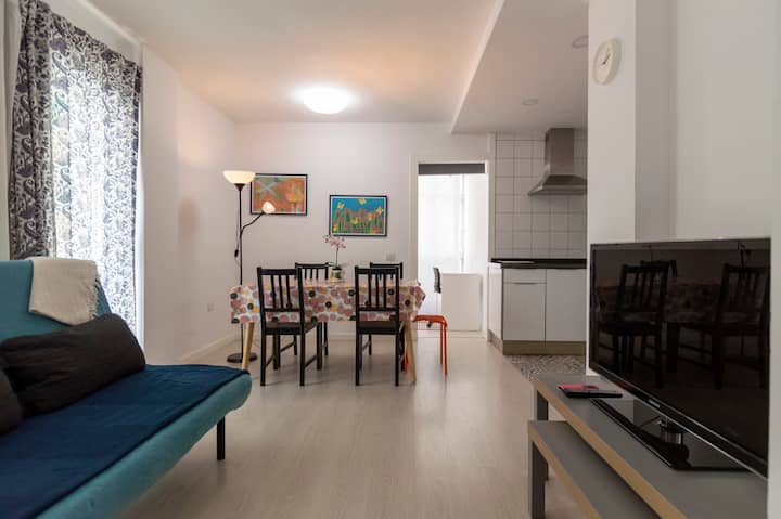 Central Holiday Home In El Médano - El Médano