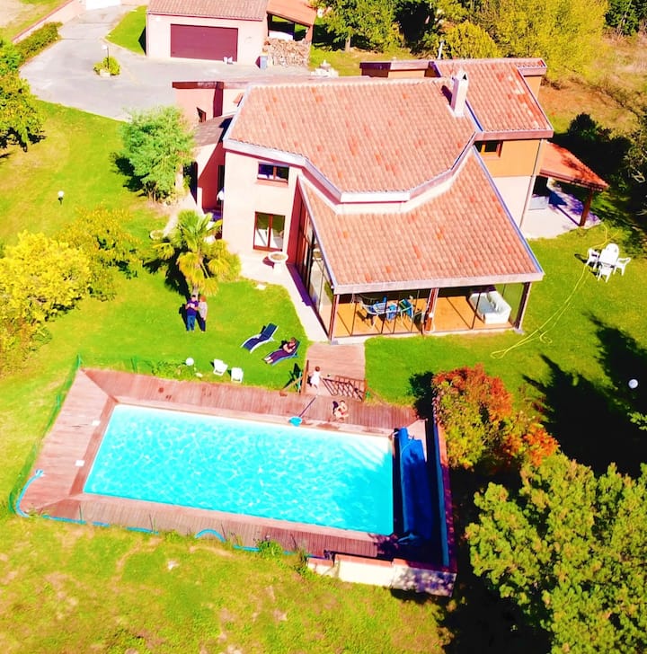 Maison éTage Logement  90m2. Terrasse. Jardin - Muret