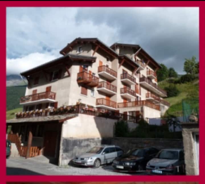 Appartement Cosy 250m Des Pistes. Parking Gratuit. - Bessans