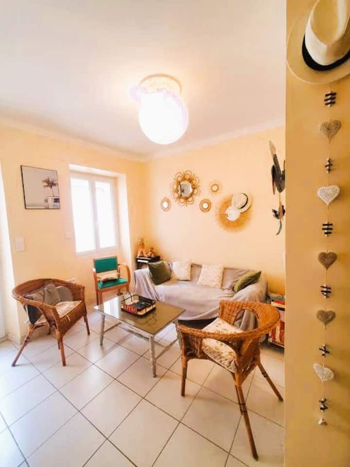 Sigeannaise, Maison Cozy 3 Chambres - Réserve Africaine de Sigean