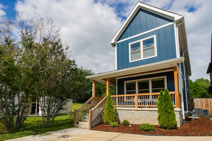 30+ Day Min Entire Residential Home-the Blue House - Nashville, TN