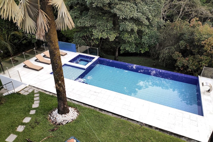 Casa Valentina Boutique With Pool Sauna & Jacuzzi - Pereira, Colombia