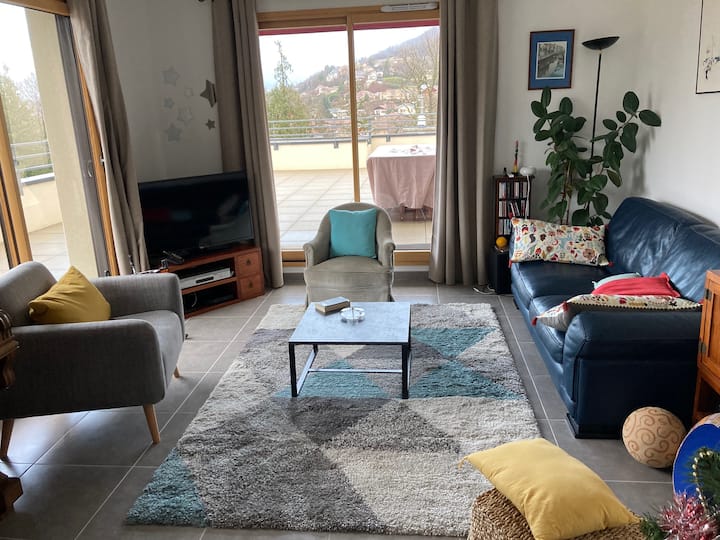 Chambre Dans Appartement Avec Terrasse - Voreppe