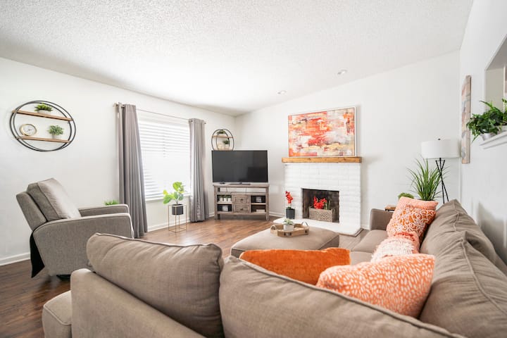 Cozy House Fastest 2 Gig Wifi
Las Vegas 3b 2b - Las Vegas