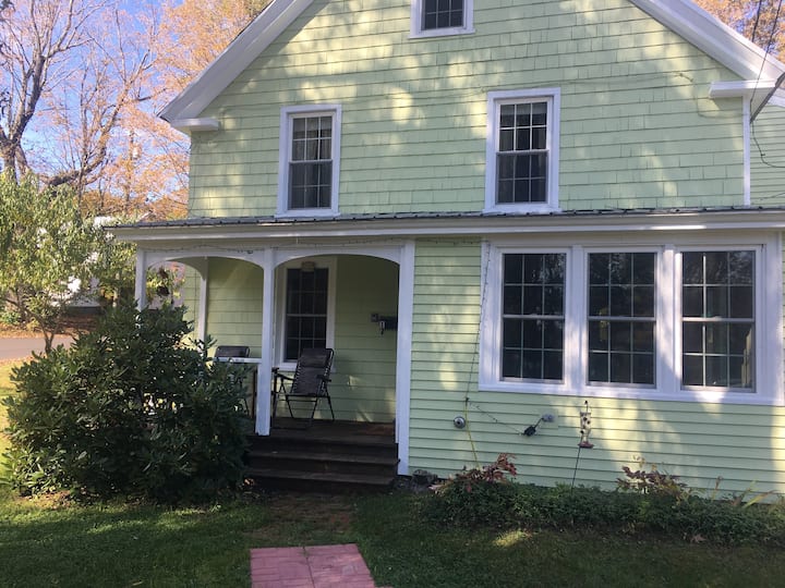 Vacation Home, In The Heart Of Lake Region! - Bridgton, ME