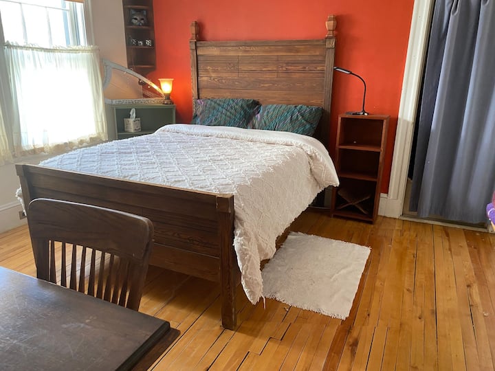 Artist's Home With Park, Bikepath, Pond & Parking - Brandeis University, Waltham