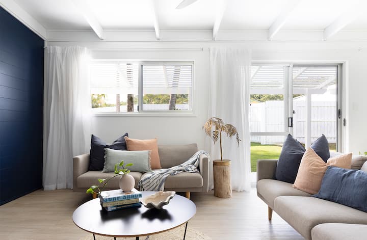 Palm Tree Lodge - Beach House - Rainbow Beach
