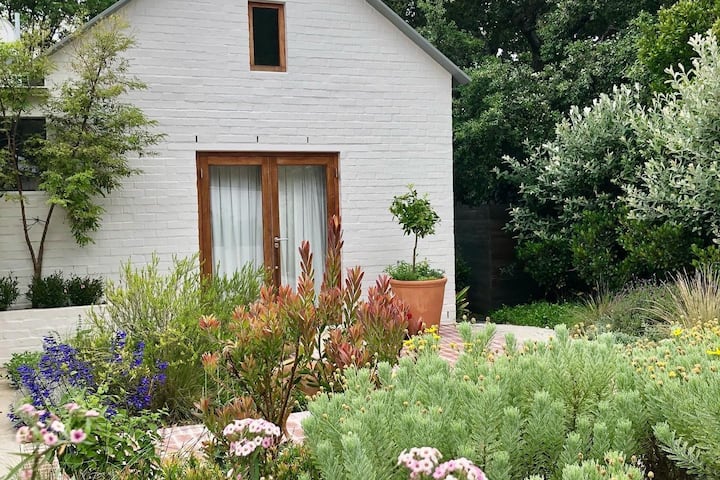 Fern Cottage Tranquil Retreat In A Prime Spot - Hermanus