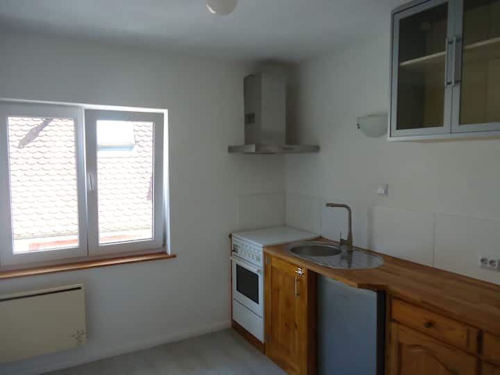 2 Kleinere Zimmer Mit Bad/wc. Integrierte Küche - Konstanz