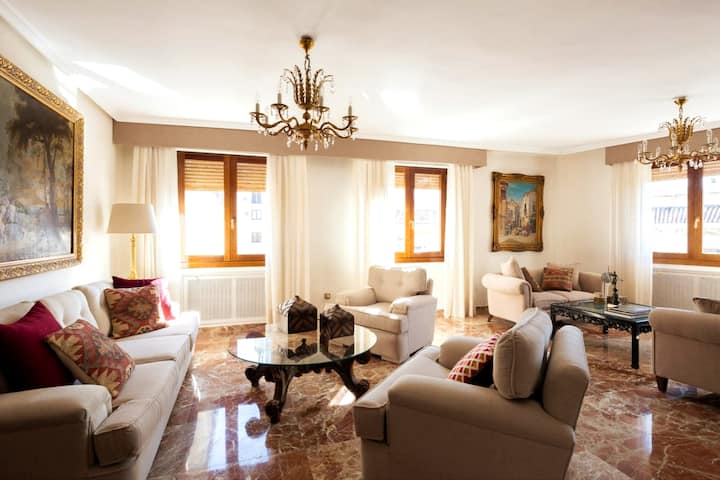 Cattedrale Di Cabildo. 5 Camere Da Letto E 2 Parcheggio Gratuito Vicino Alla Cattedrale - Siviglia