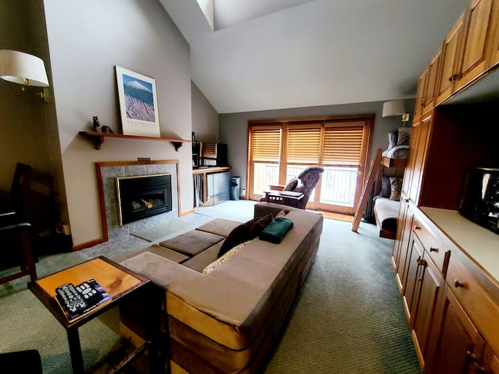 Slope-side Sugarloaf Ski Condo - Ski In - Ski Out - Carrabassett Valley, ME