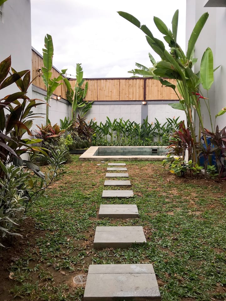 3br Central Legian Seminyak Villa - Telaga Siki - Seminyak