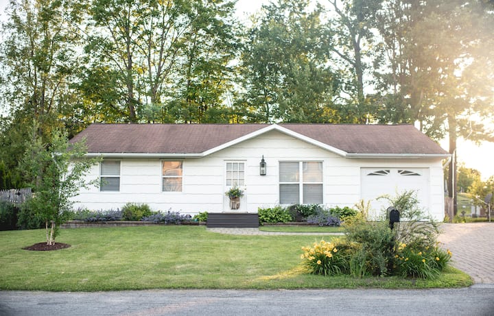 Walk To It All! - Saratoga Springs, NY