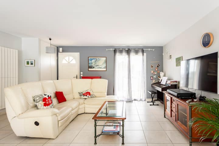 Proche La Rochelle : Jolie Chambre Avec Petit Dej - La Rochelle