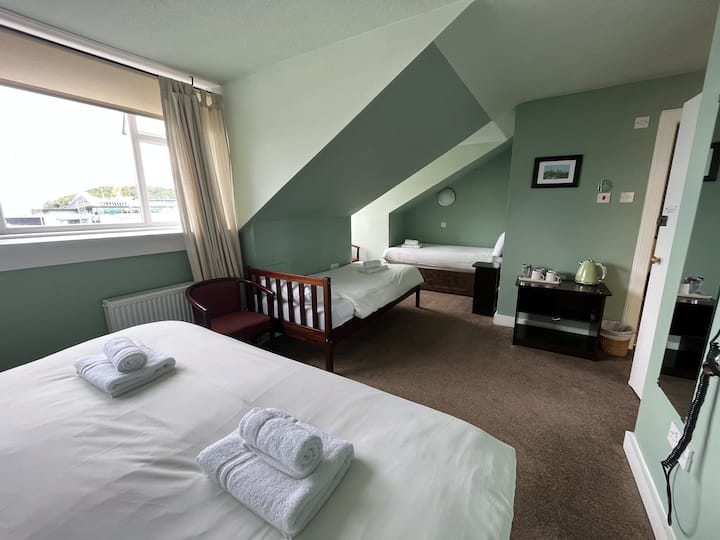 Family 4 Room Only - Oban