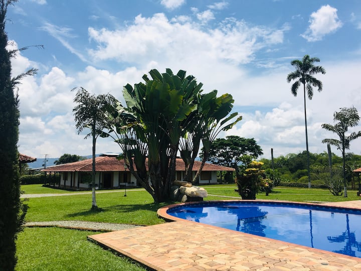 Villa Con Piscina Cerca Al Parque Del Café Quindio - Quindío